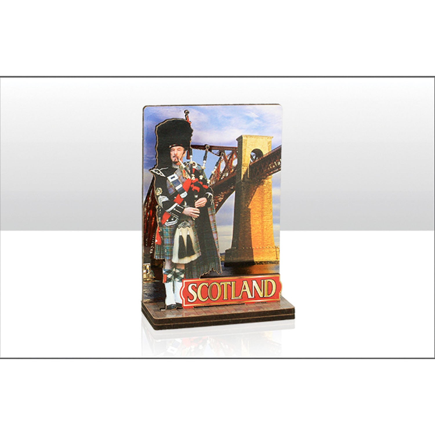 Piper & Forth Bridge Photo Wood Magnet – Tartan Weaving Mill